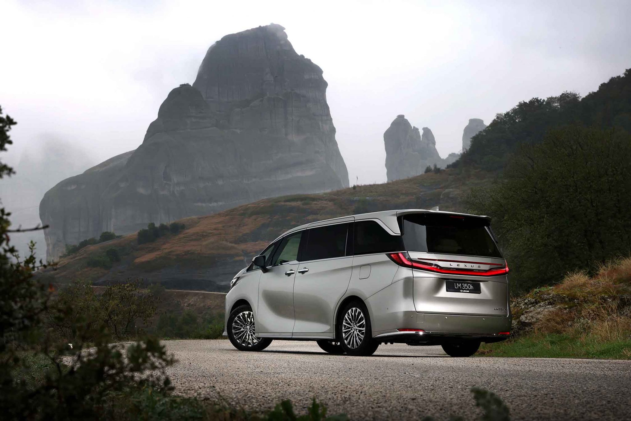 Lexus’un ‘Doğuştan Lüks’ Yeni LM Modeli Türkiye’de – Car Dergisi