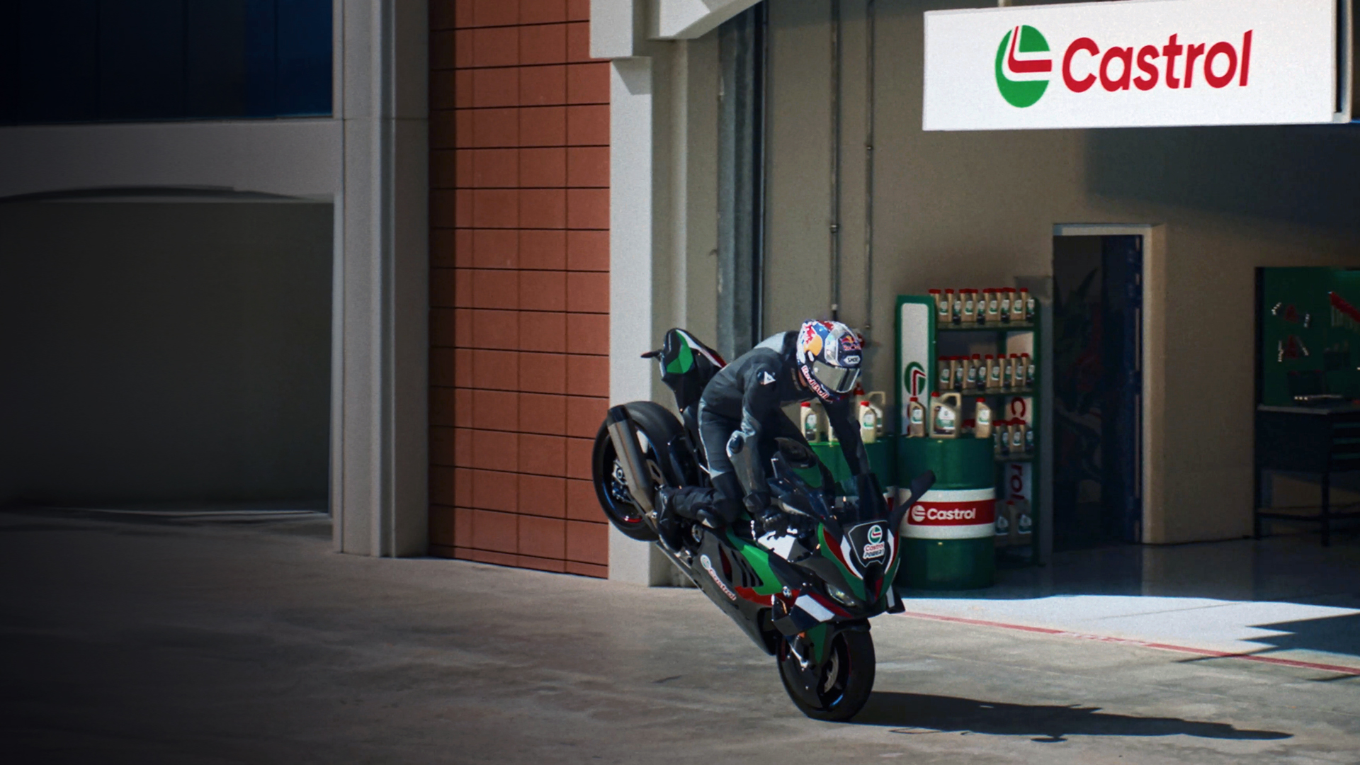 Castrol’den Motosiklet Kullanıcıları İçin Yeni POWER1 ULTIMATE Serisi ...