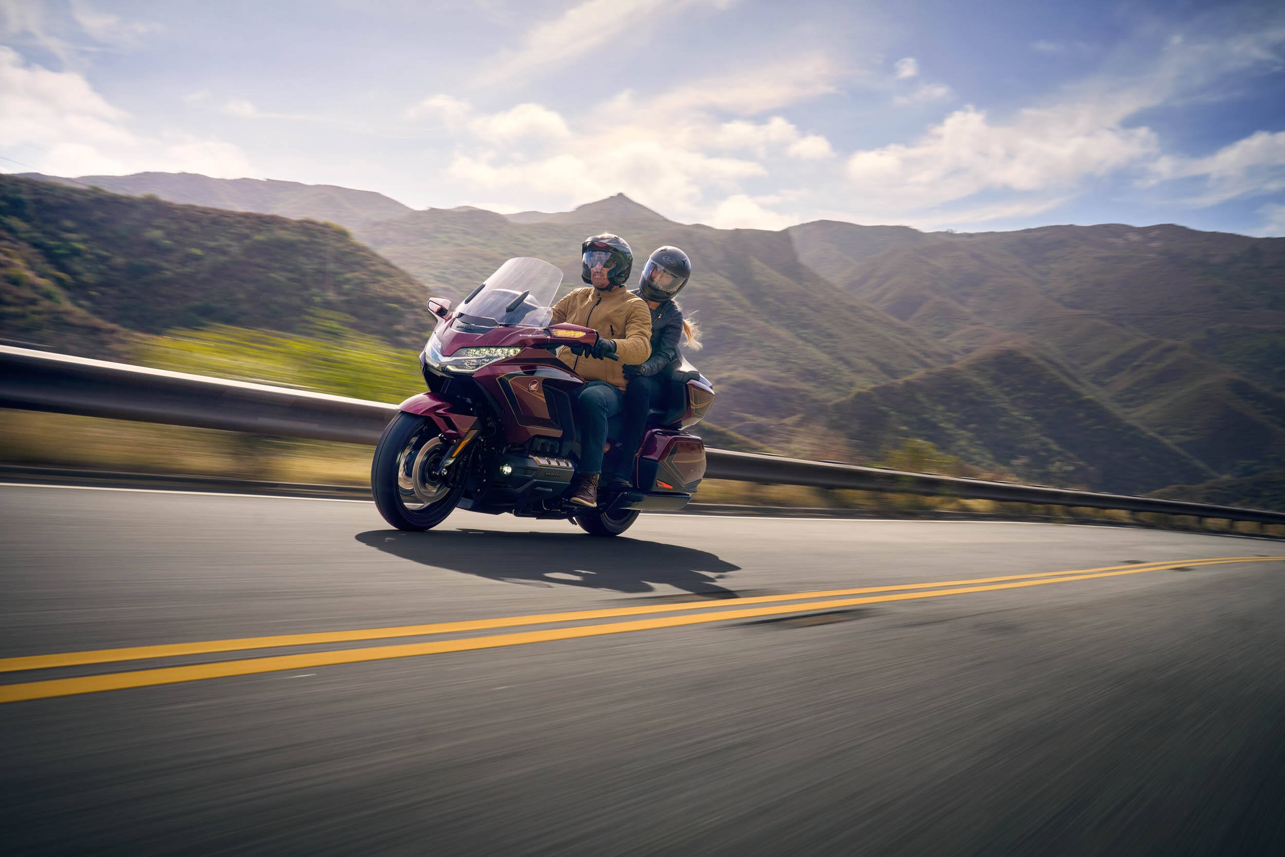 Honda’dan Gold Wing 50. Yıl Versiyonları – Car Dergisi