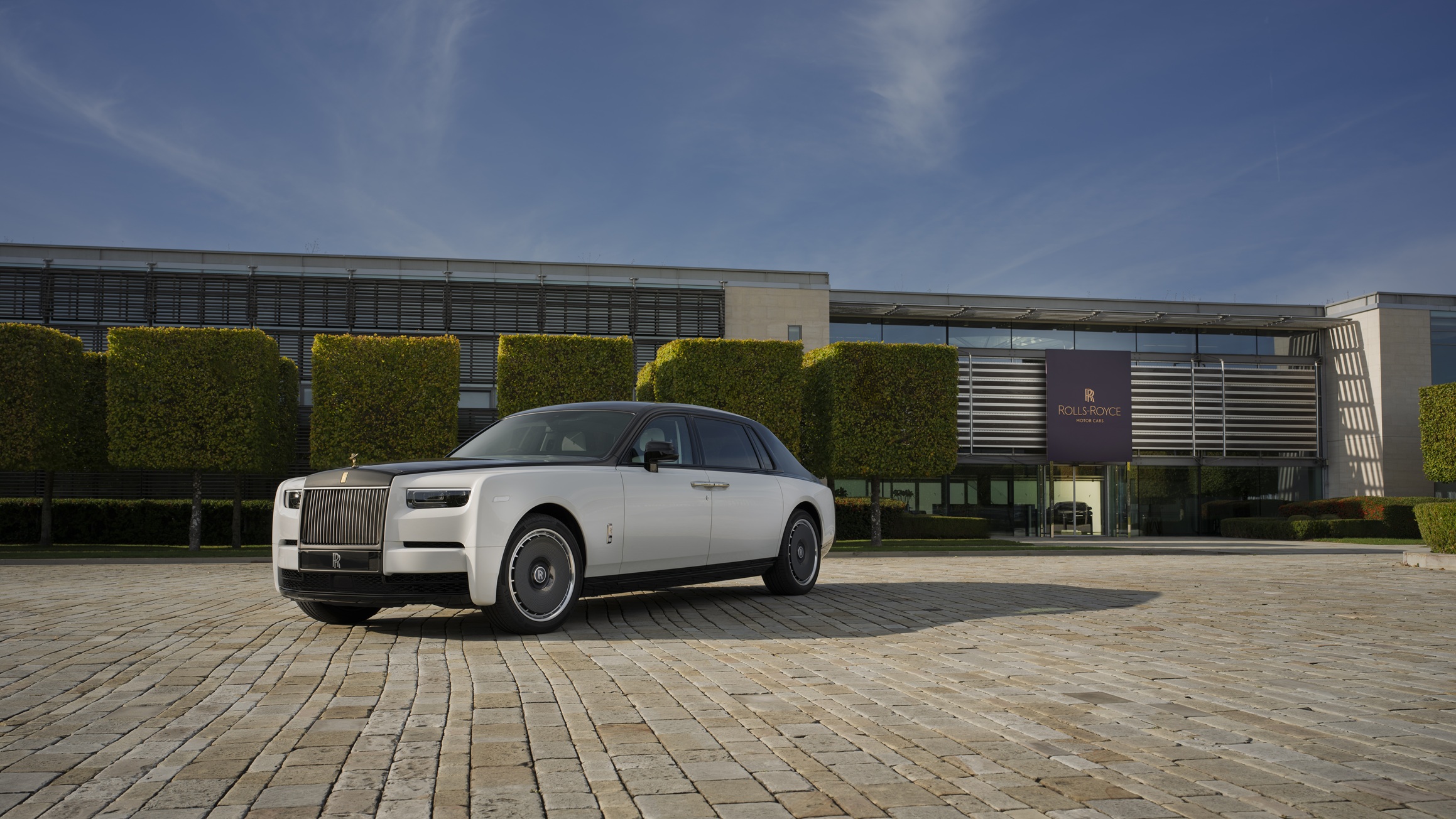 Rolls-Royce’dan 100 yıllık efsanesine özel koleksiyon – Car Dergisi
