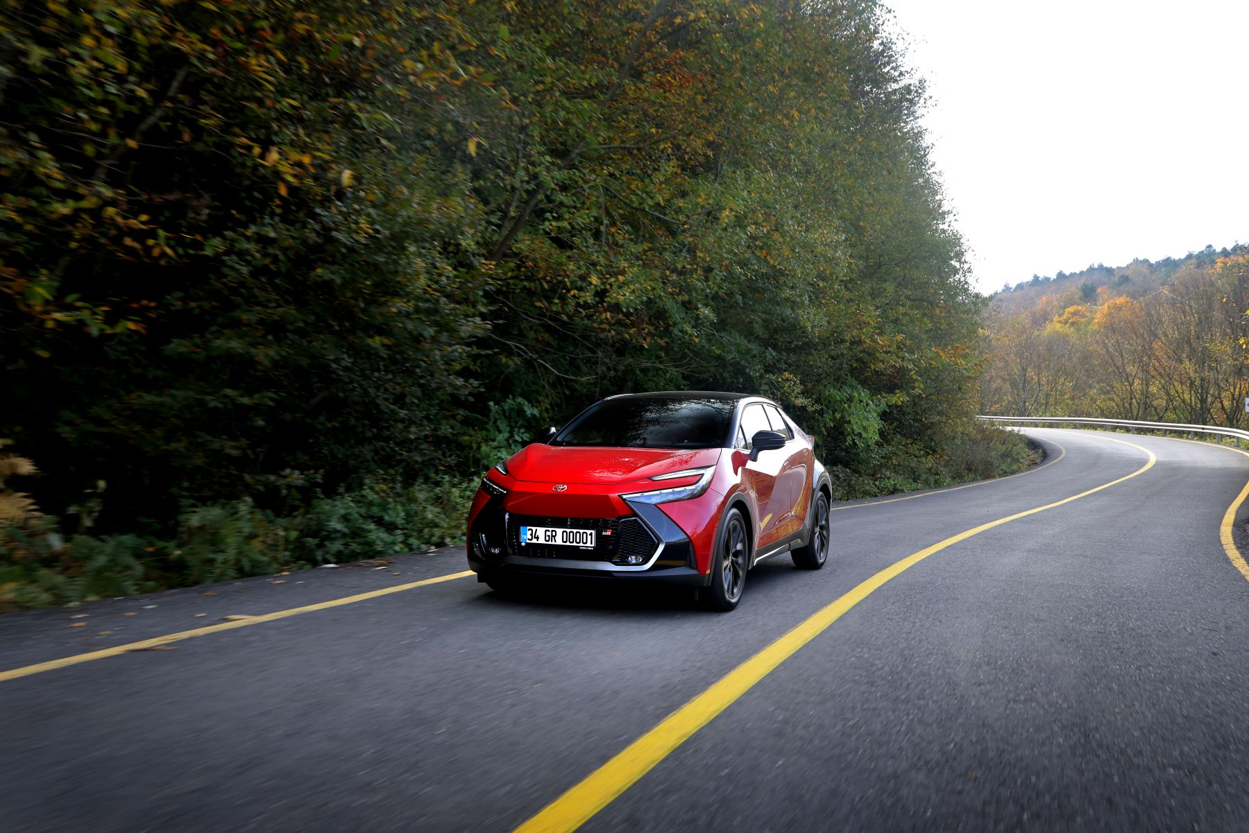 Toyota C-HR Hybrid GR SPORT ile Sportif Kimliğini Güçlendiriyor – Car ...